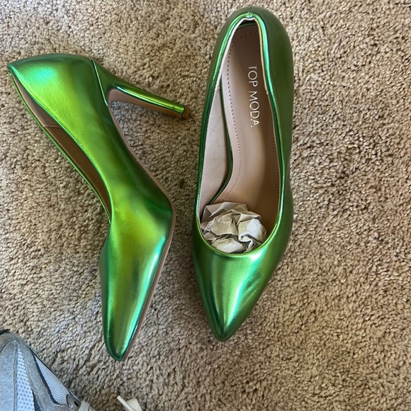 TOP Moda | Shoes | Green Pointed Toe Heel | Poshmark